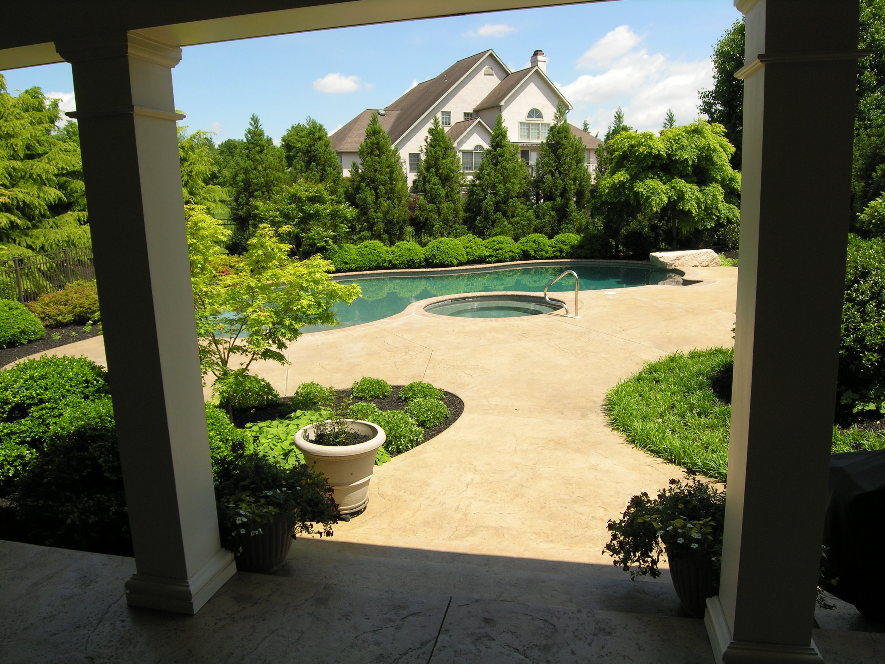 Landscape Design & Installation - Professional Landscaping