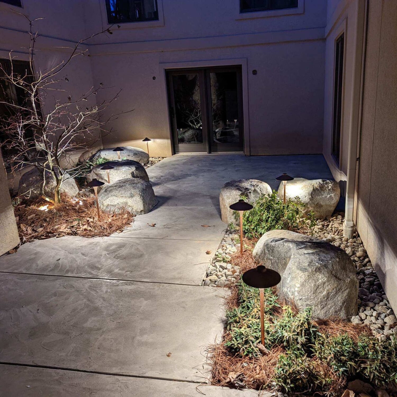 COURTYARD GARDENS - Chapter 2 – Hanselman Landscape & Gardens