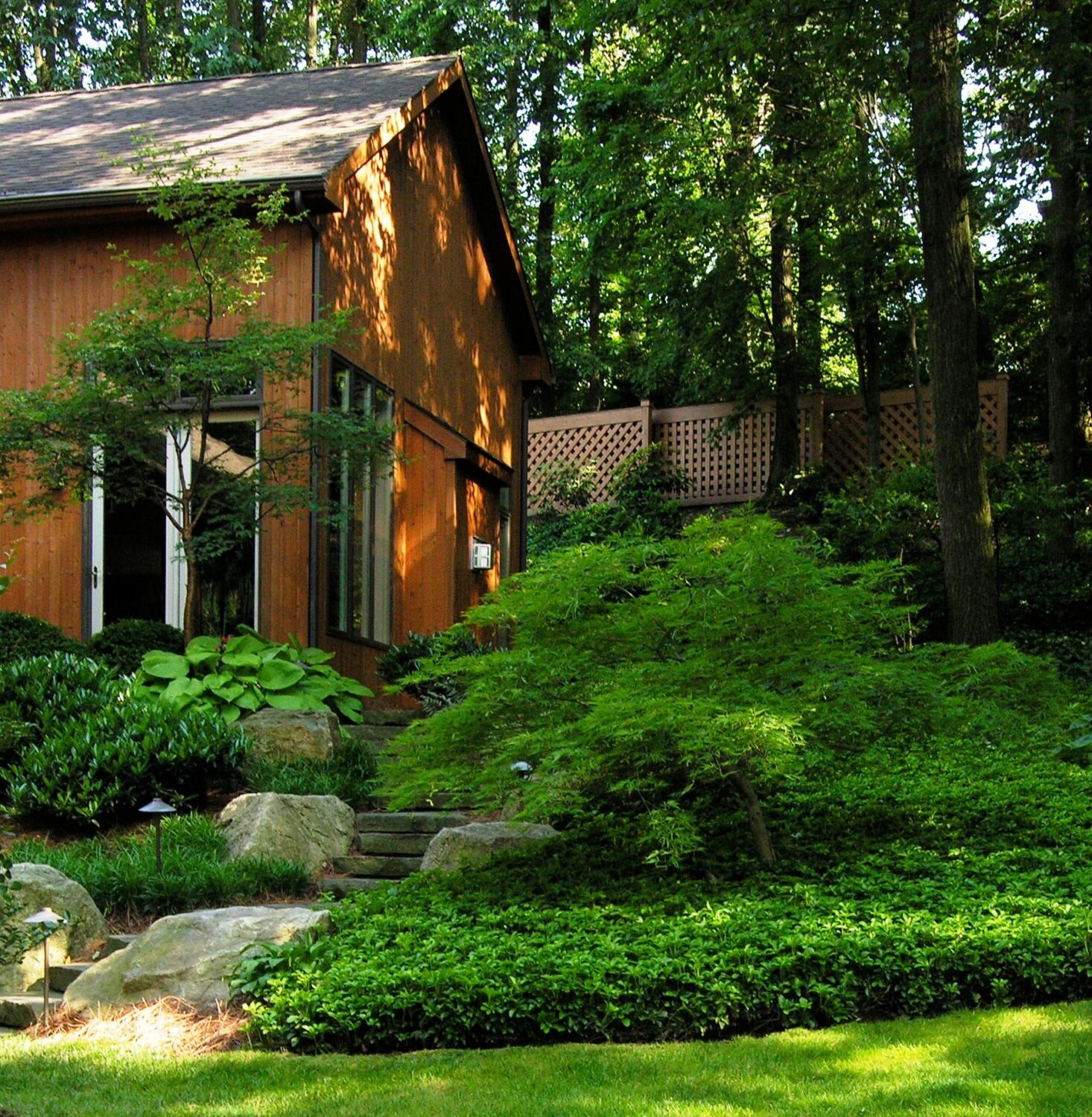 PRIVILEGED SPACE – Hanselman Landscape & Gardens