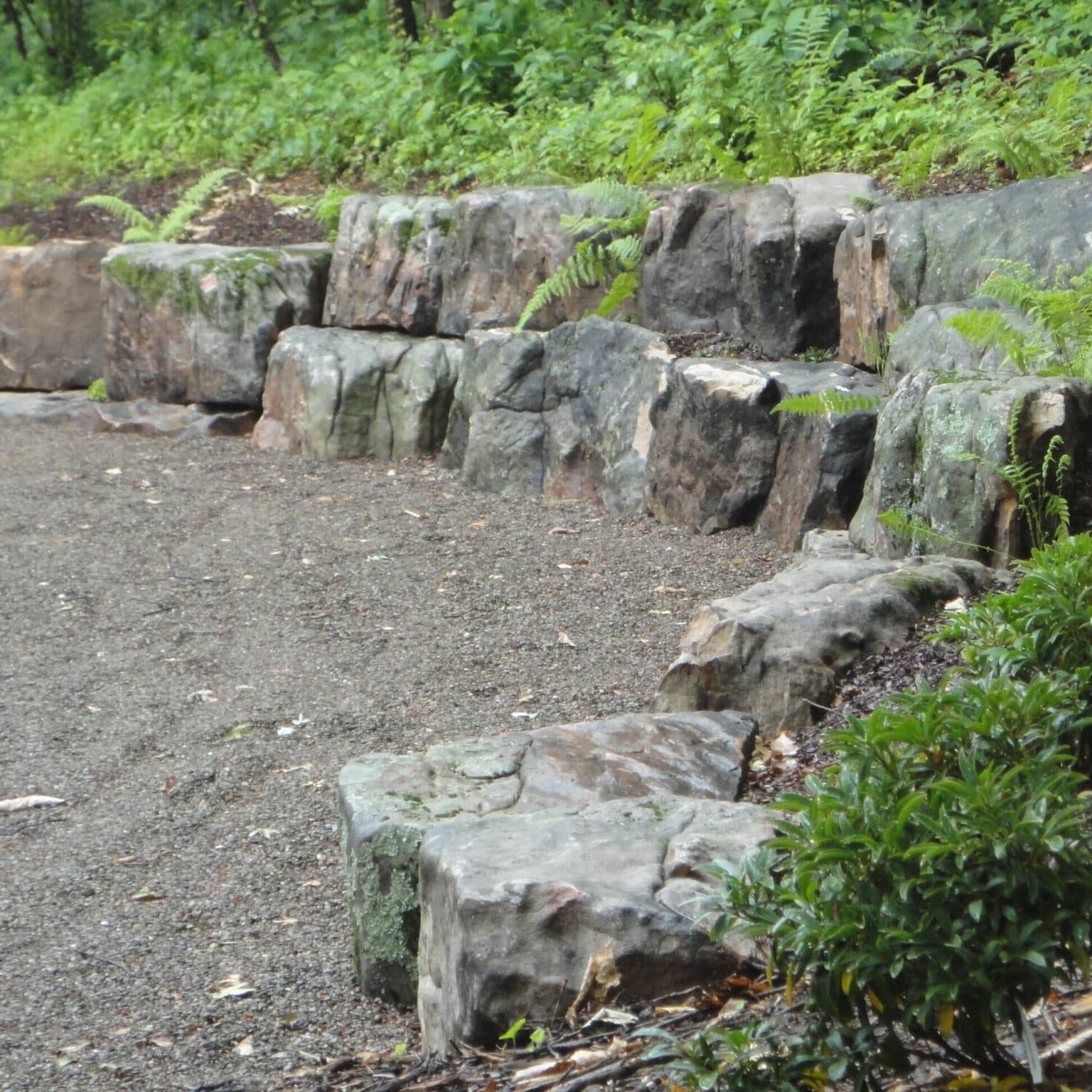 Boulder And Natural Stone Landscaping | Hanselman Landscape